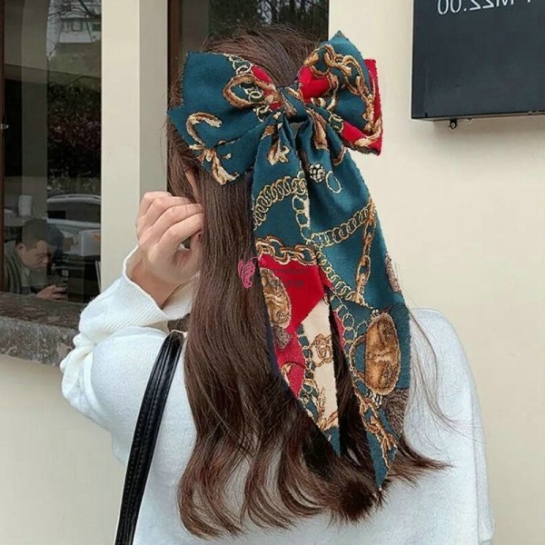 Accesoriu pentru decor par cu Fundita din satin si clema metalica ...